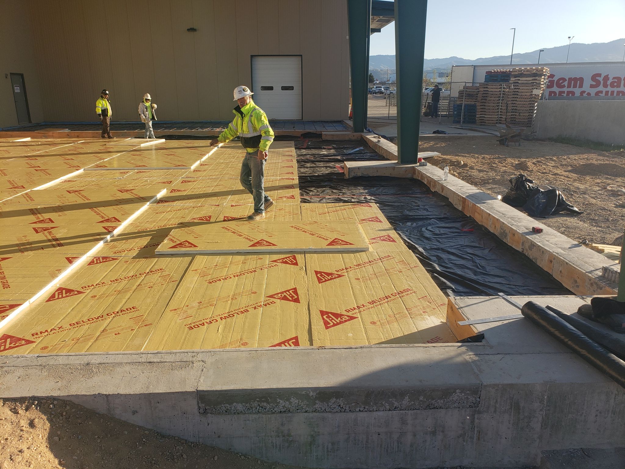 Insulating Smarter: How Polyiso Supports Building Performance in Cold Storage Applications ...